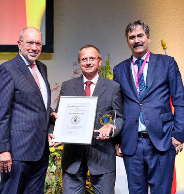 Oskar-Medizinpreis für Orthopädie-Professor Henning Madry ...